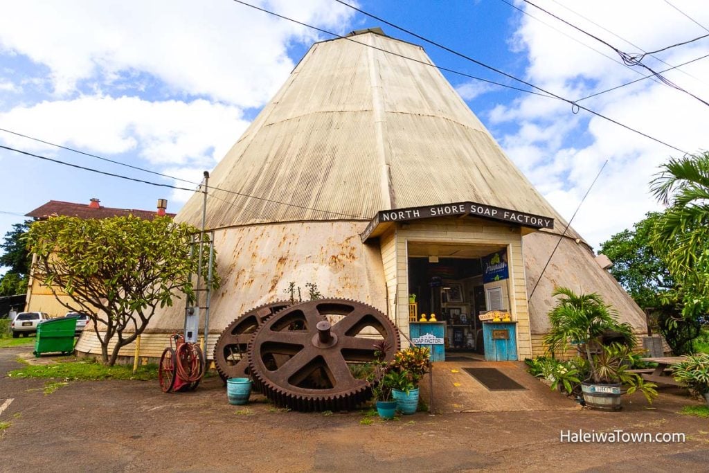 Shopping in Haleiwa Town (Complete Guide) - Haleiwa Town