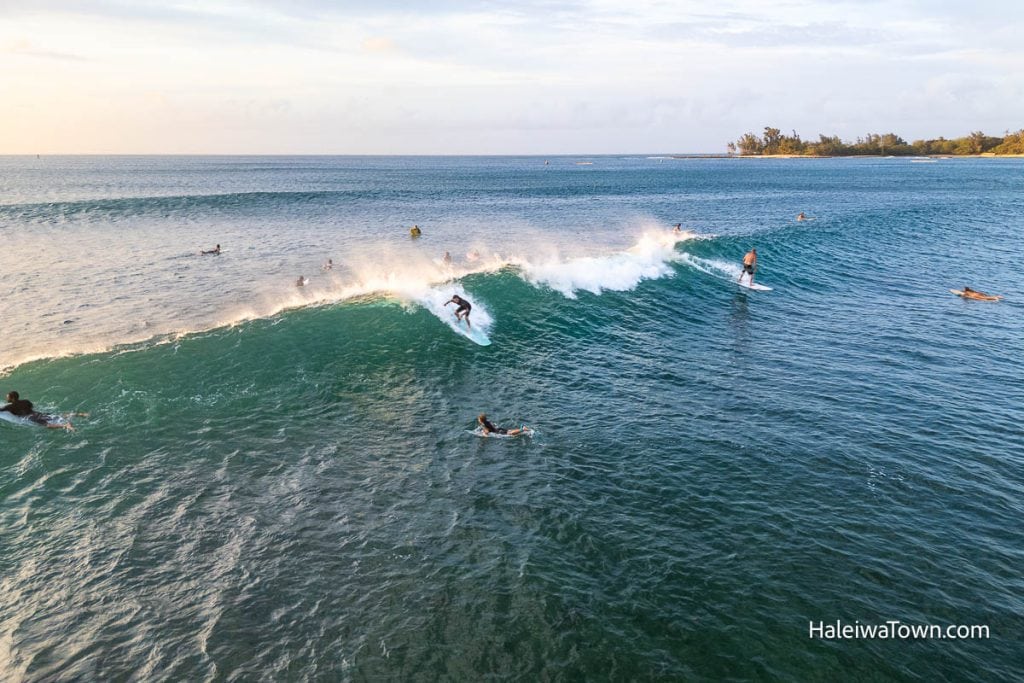 North Shore Surf Spots Oahu, Hawaii (From Beginner to Pro) - Haleiwa Town