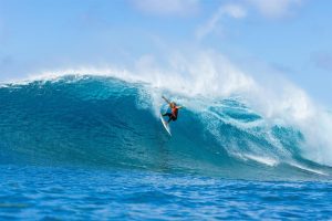 North Shore Surf Competitions Oahu, Hawaii (2025 - 2026 Guide ...