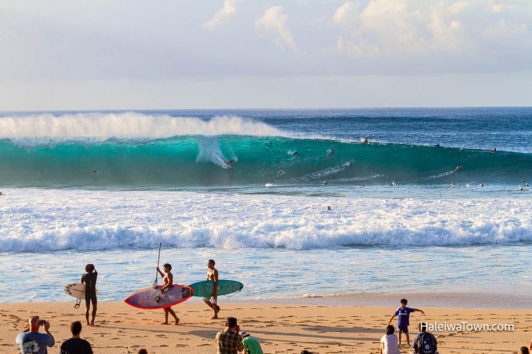North Shore Surf Spots Oahu, Hawaii (From Beginner to Pro) - Haleiwa Town