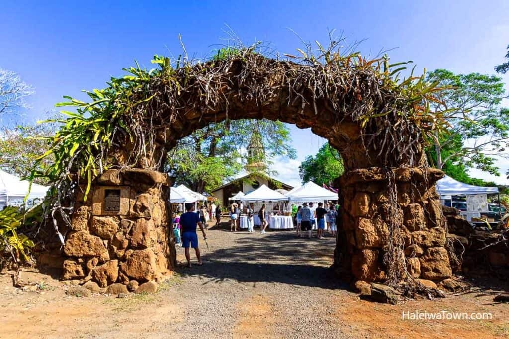 North Shore Oahu, Hawaii (What to Do, Eat & Stay) - Haleiwa Town